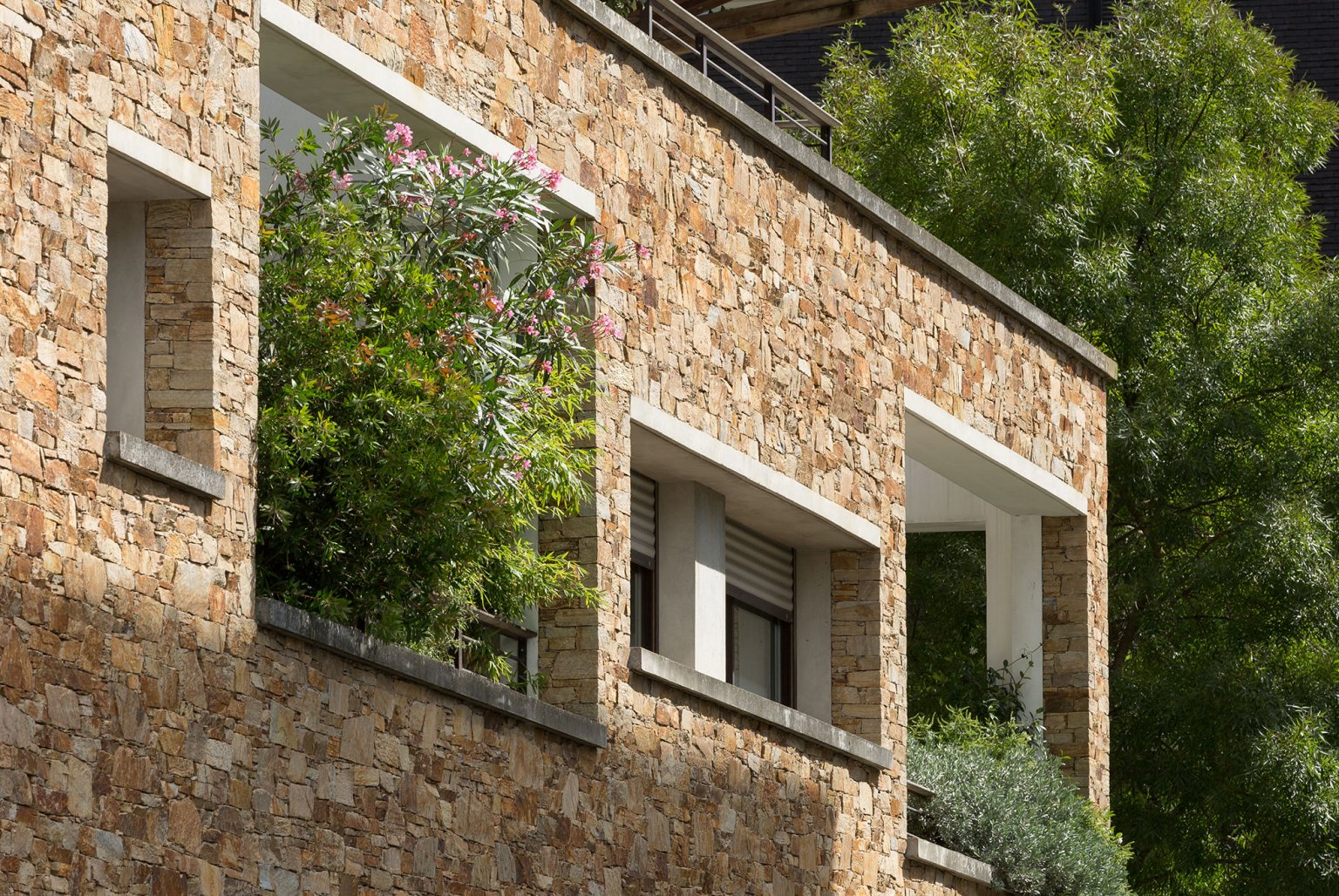 Mur et Façades en Pierre Naturelle - Cupa Stone | France